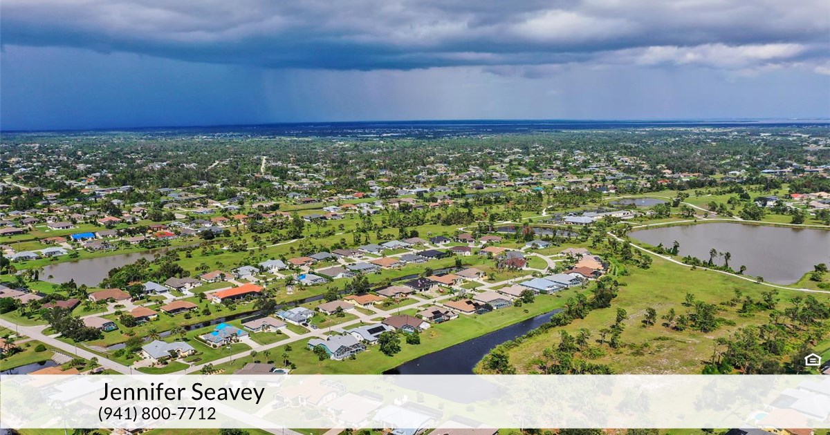 51 Sportsman Ct, Rotonda West, FL 33947